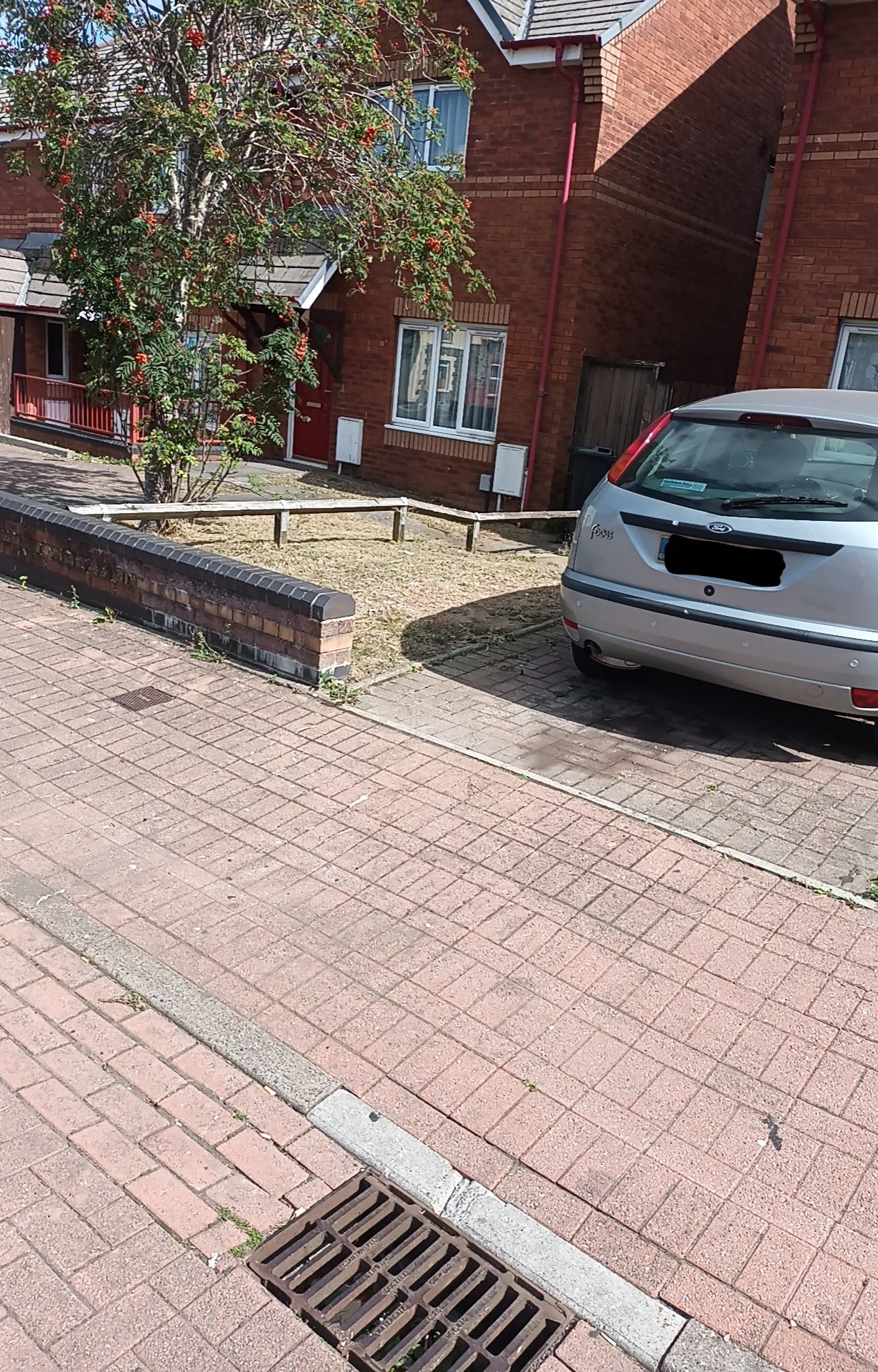 Ground Maintenance and Cleaning - Cardiff Community Housing Association